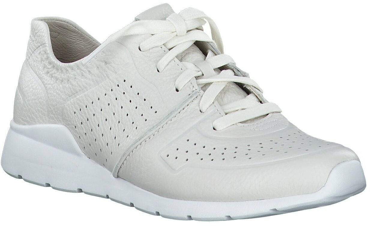 Ugg sneaker tye store